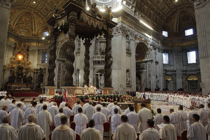 Hrvatski hodočasnici na misi u bazilici Sv. Petra u Rimu , GlasGacke.hr