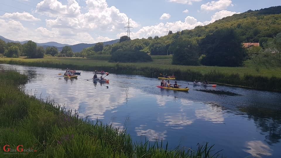Provod na Gacki, Glas Gacke - nezavisni portal iz Gacke