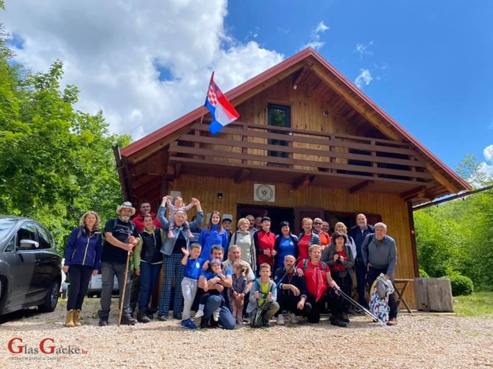 12. Memorijalni pohod na Korenski vrh, Glas Gacke - nezavisni portal iz ...